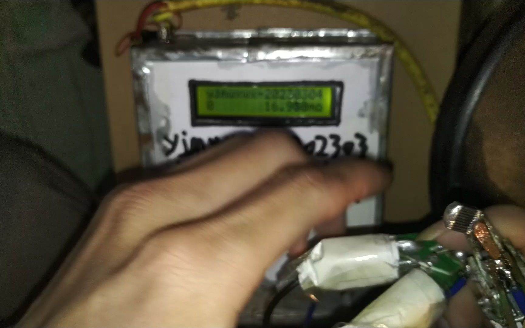 自制的电池内阻仪终于能测小电阻了