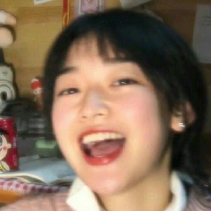 大脸盘子的小仙女 