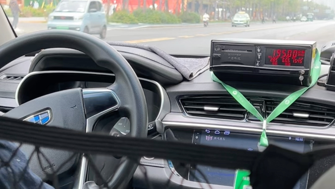 师傅计价器不到100不要停车