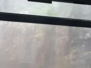 以前张家界坐缆车看不到底