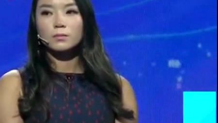 女友学了钢管舞夜店工作变得暴躁强势 欺负男友挣钱少