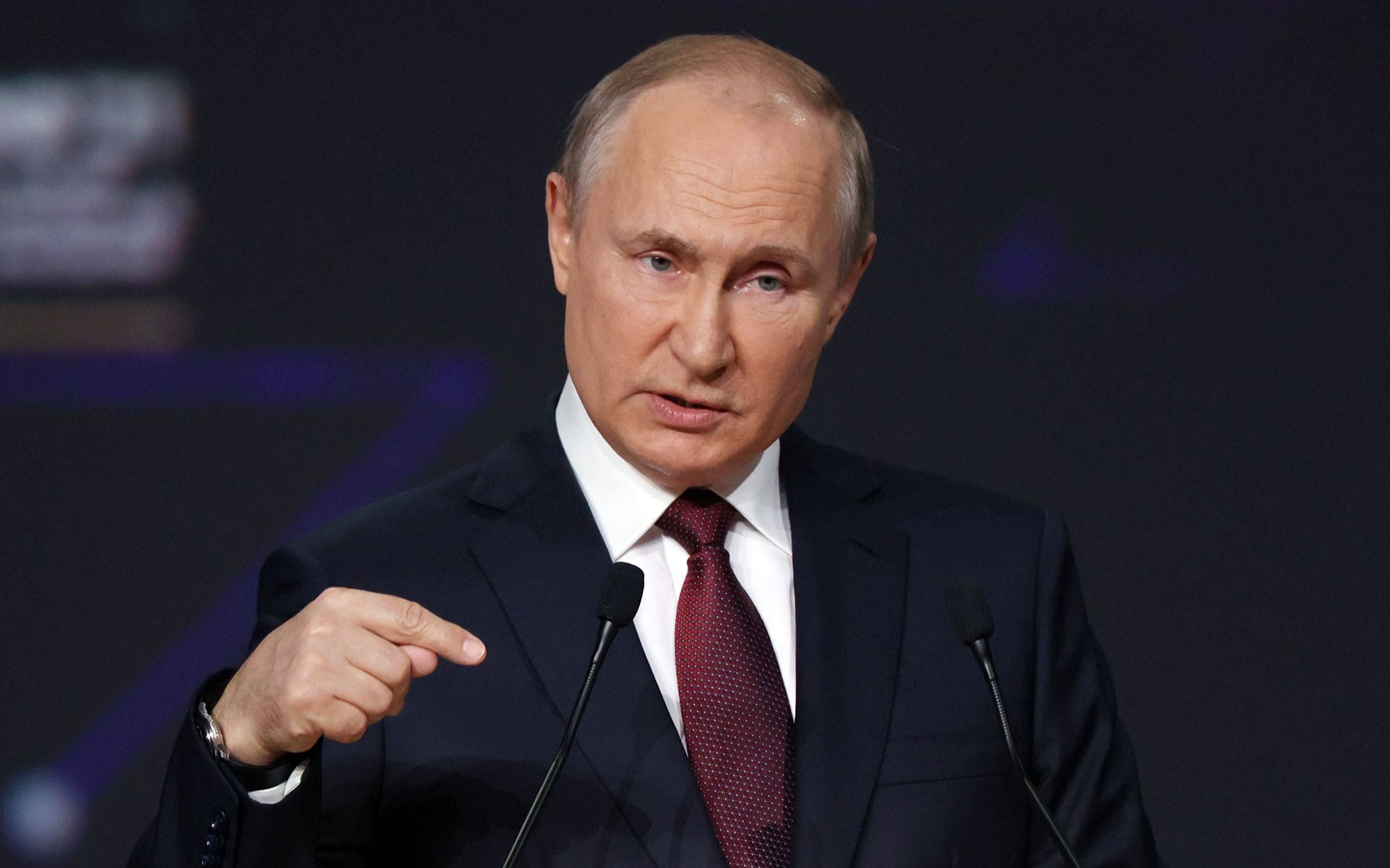 普京给美国“把脉问诊”:坚定且自信地走在苏联老路上