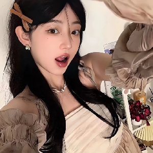 小狗迷失云朵 