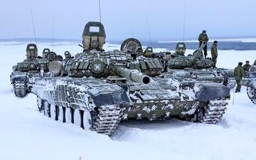 【威龙模型】1⁄35 T-72B(ERA)主战坦克