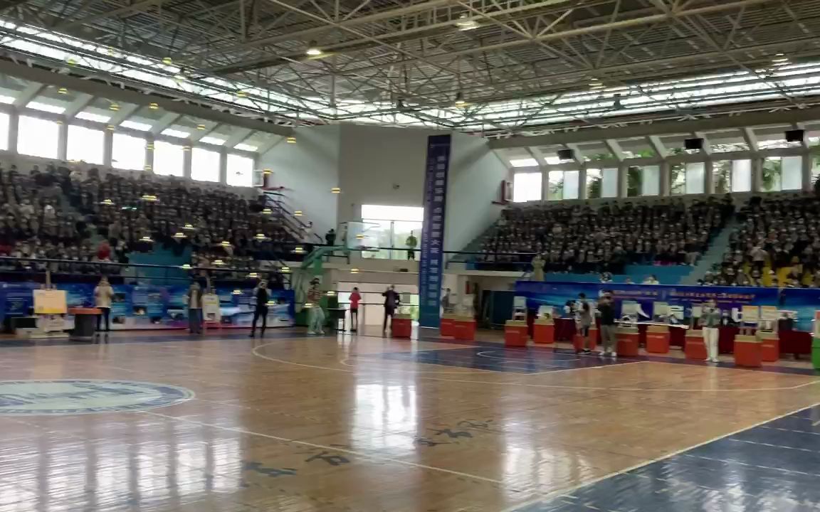 litebee stars无人机编队在东方英文学院科技节表演!