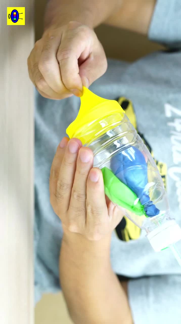 塑料瓶做的肺呼吸模型,孩子一看就明白了