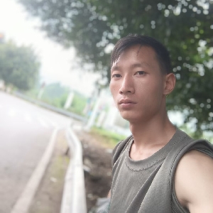 黑岩君一鬼爷 