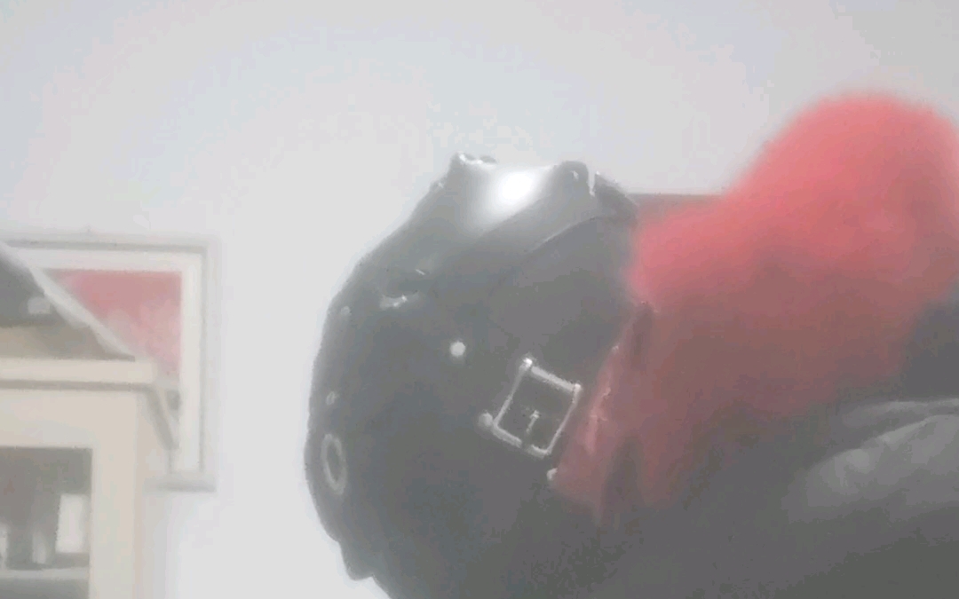 头套羽绒服长靴的游戏继续中