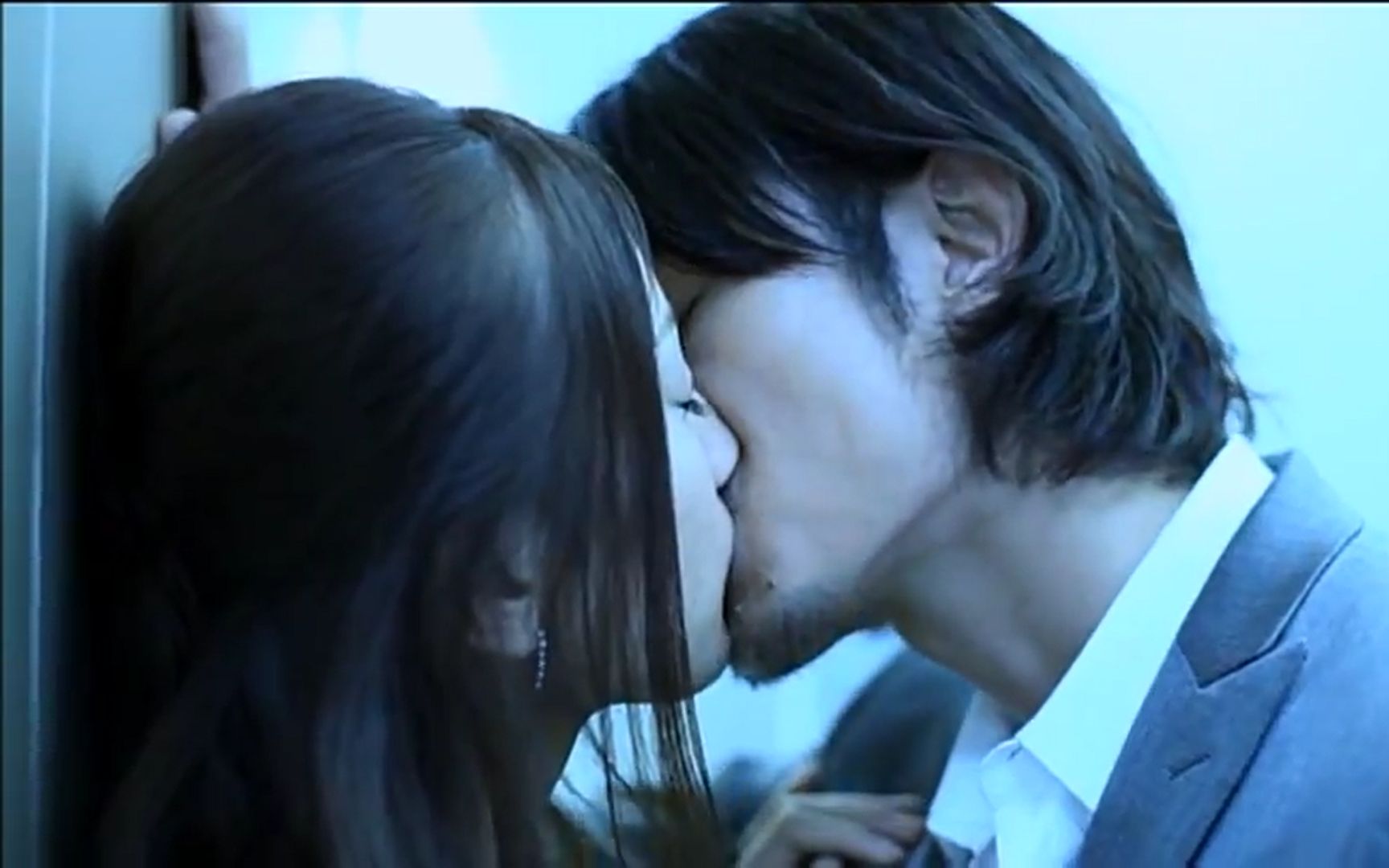 【KISS】BeeTV kiss×kiss×kiss S1E02 电梯壁咚强吻 密室のキス 全...