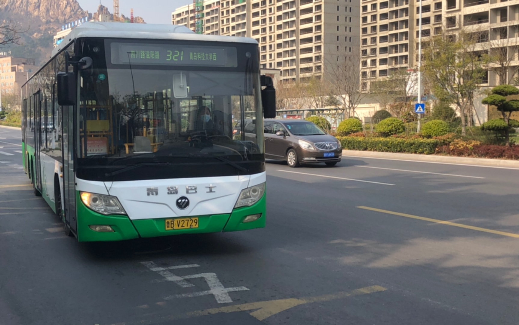 截线前纪念·青岛公交321路车下行+环形圈POV视频(四川路滋阳路...
