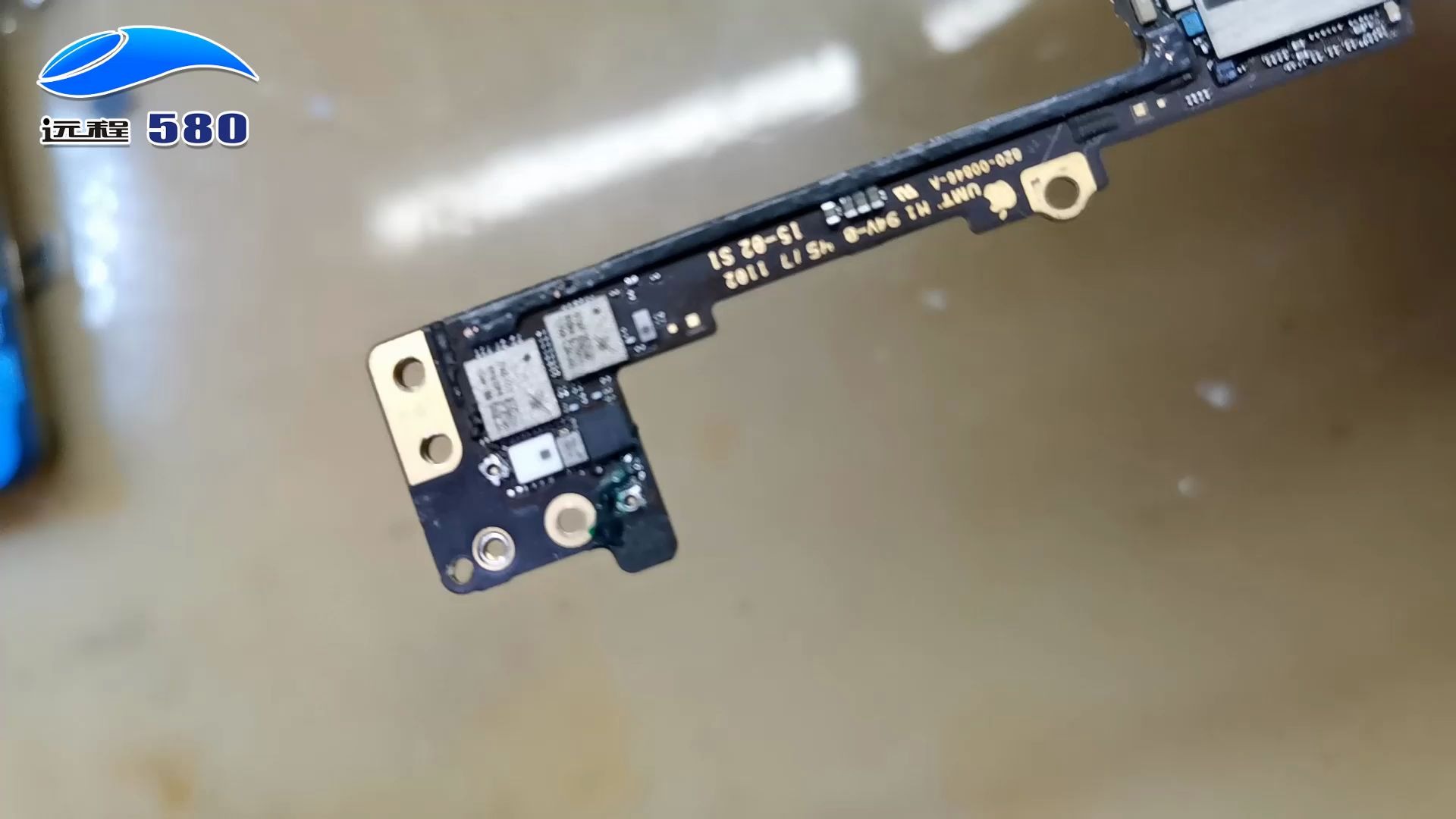 苹果8p信号弱?拆开后发现大问题?师傅说,这可不是中频的问题了-远程...