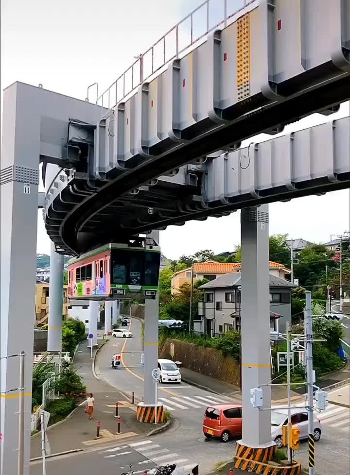 带漫画的无轨电车ߚ�日本亚洲唯一被西方世界承认倾佩的发达国家