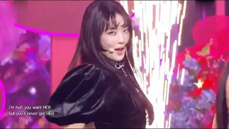 Minnie音乐银行"HER"打歌舞台