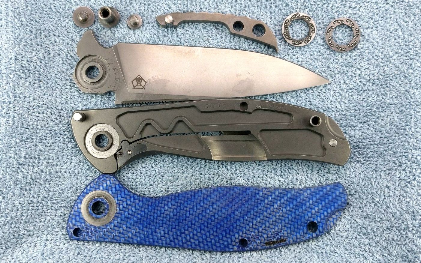 【木名拆解维护】熊头Hati R折刀 MRBS多排滚珠非固定轴承 Shirogorov