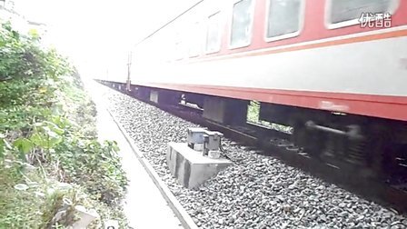 成渝线王牌列车广州-成都k192/3通过