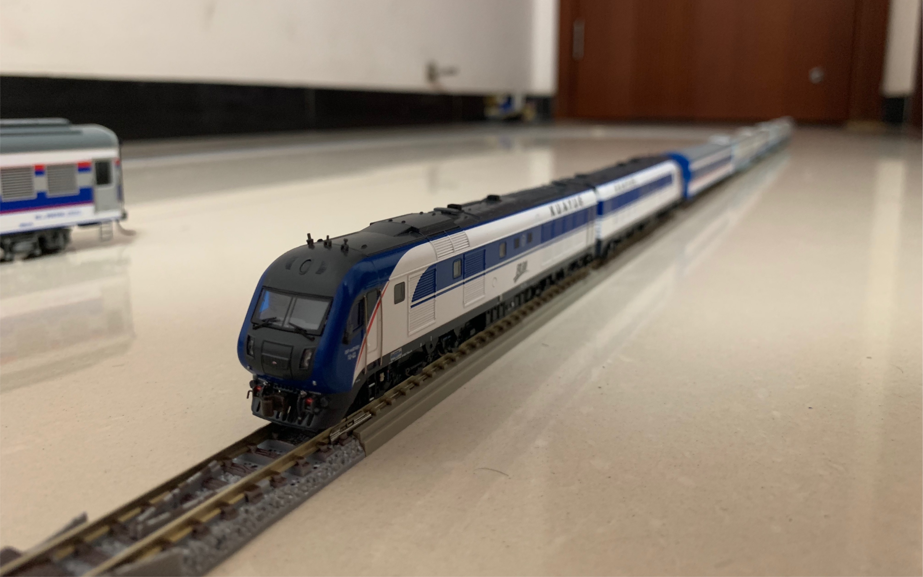 【火车模型】N比例新款DF11G跑圈试车