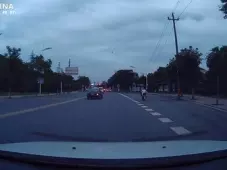 捷渡d169s行车记录仪视频 傍晚