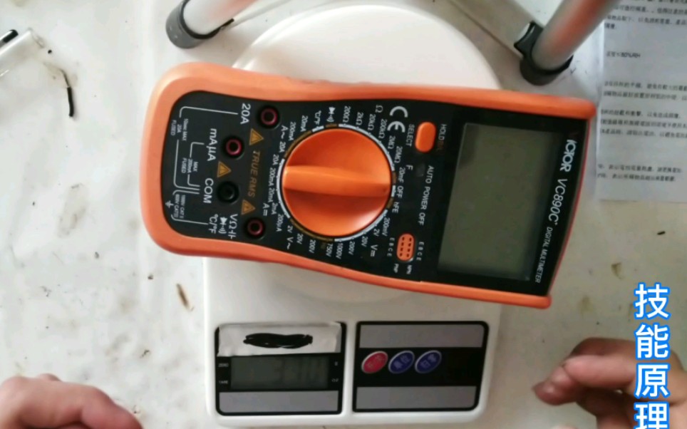 5块钱买的电子秤,拆解!原来内部构造比我想象的还要简单