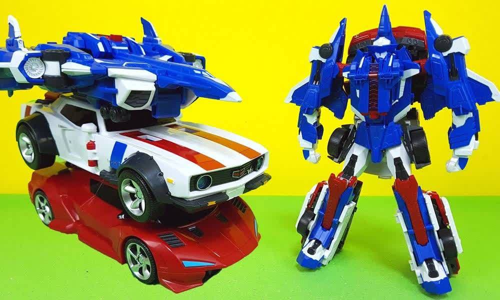 玩具动画:飞行器小汽车组合变形酷炫机器人
