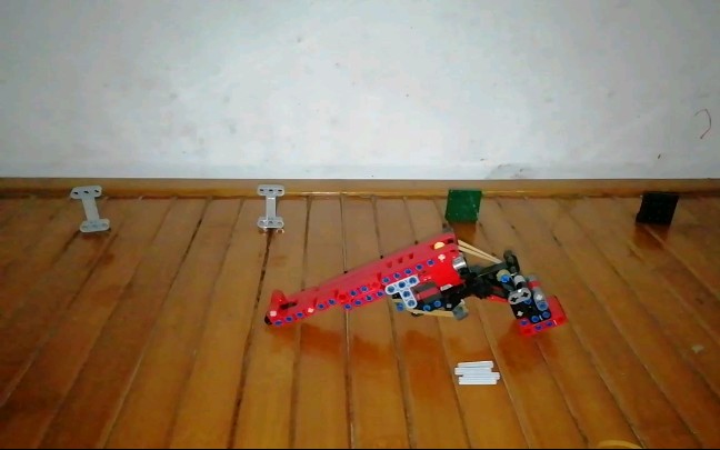 左轮皮筋枪试作型(单动击锤击发,转轮联动,可退壳)