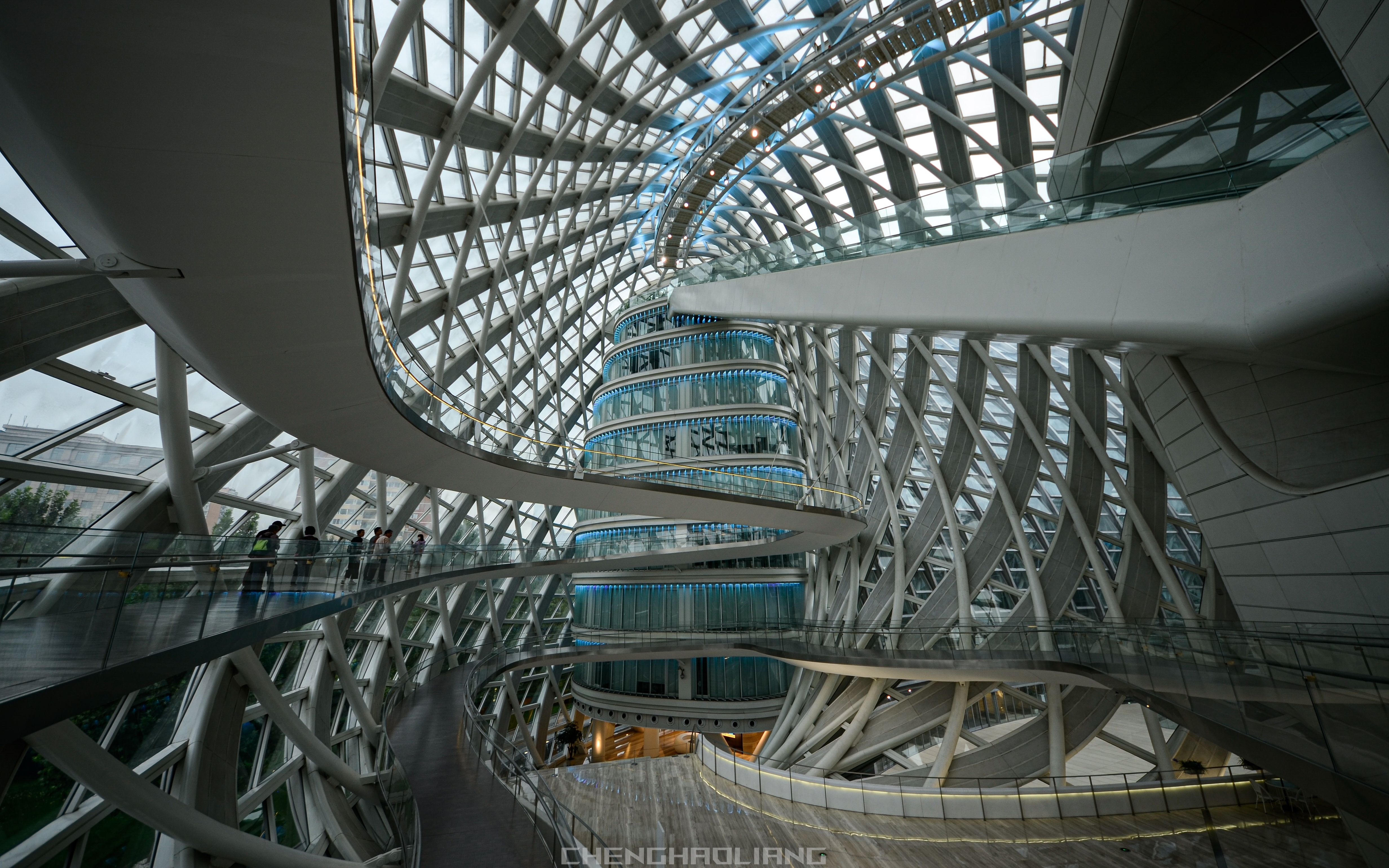 凤凰中心 楼中楼 莫比乌斯环