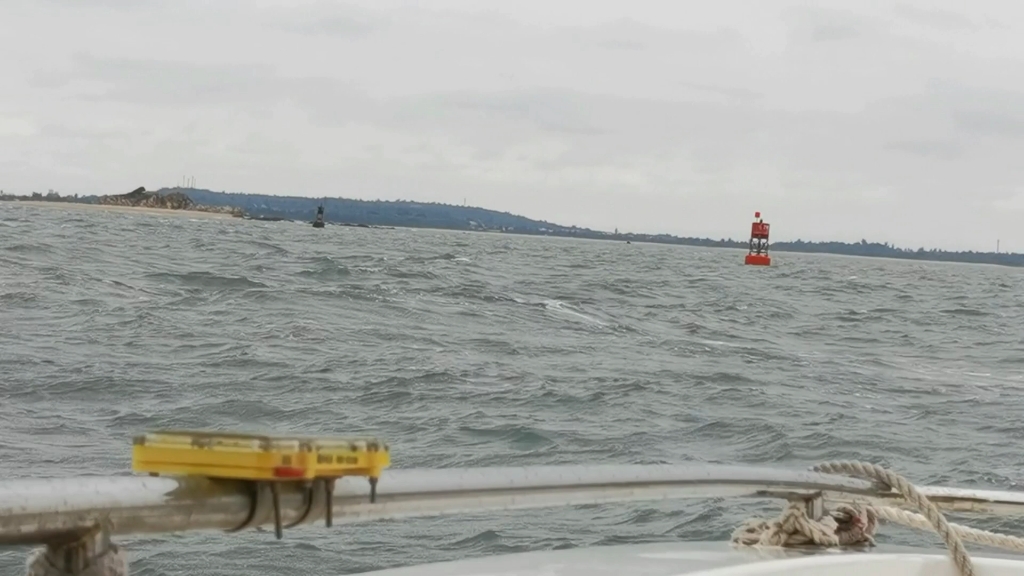 厦门旅行vlog|在厦门最冷的天当地人穿羽绒服,我挑战穿短裤出海.