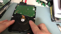 一个备件1899!巨无霸硬盘拆解步步惊心,血亏的教训不想再有了
