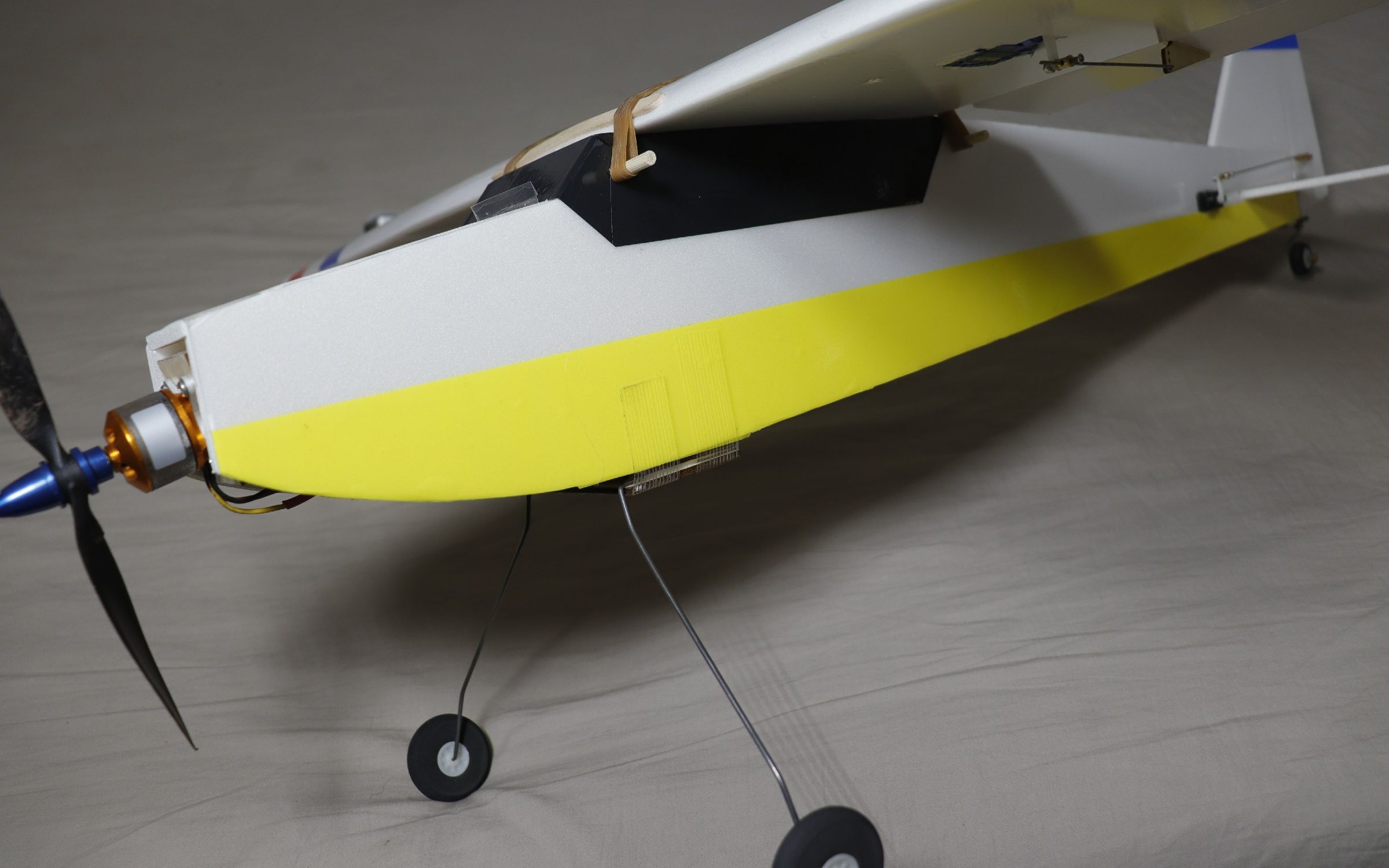 【航模制作】(微风)从制作到飞行