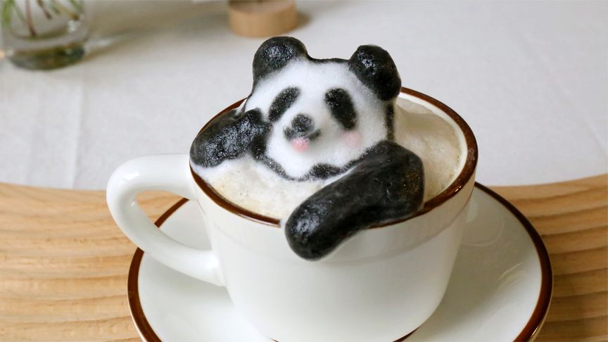 超可爱的立体熊猫奶泡咖啡,互联网模拟咖啡店体验~