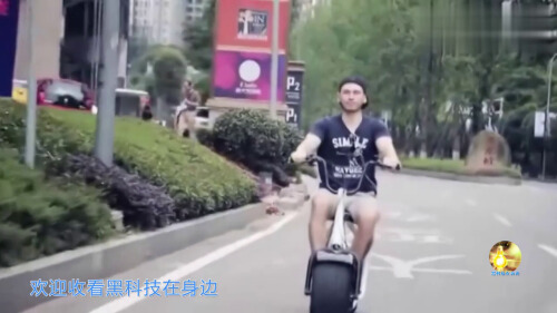运动型创新四轮电动车,巧妙解决每天身体的难题
