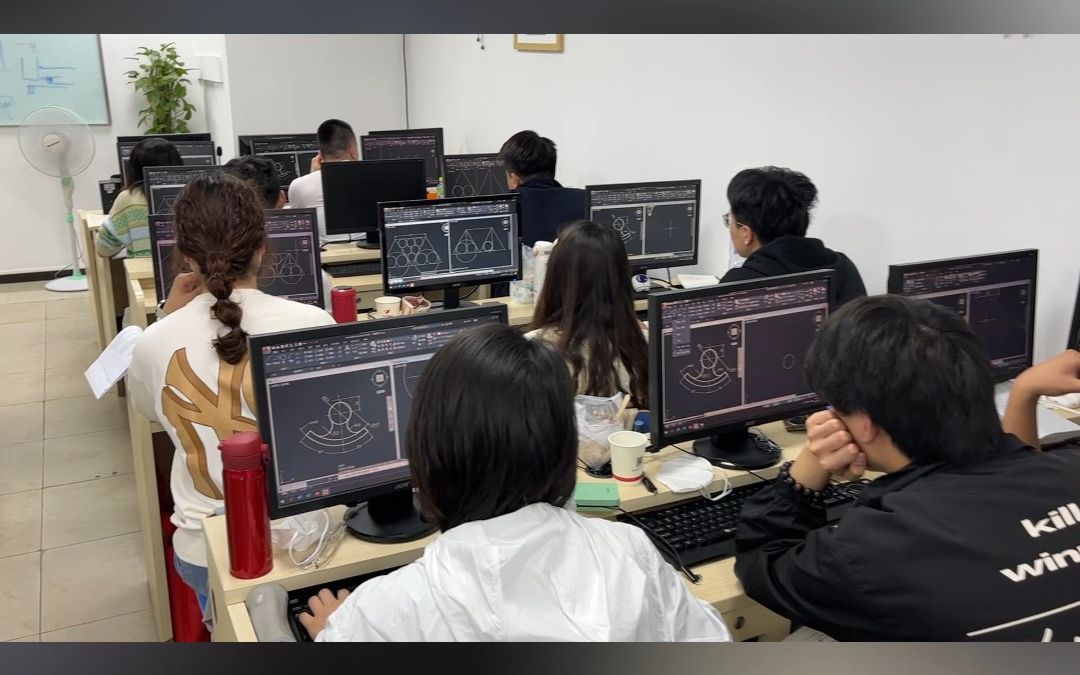 南昌平面设计培训学校、南昌广告设计培训机构、南昌UI设计学习班