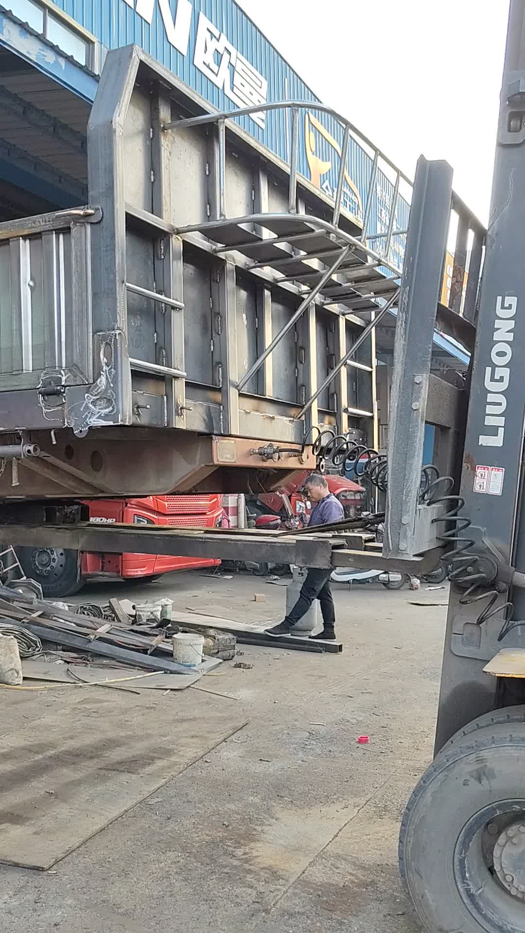 13米侧翻有需要的联系我#卡车司机