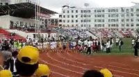 运动会女800米