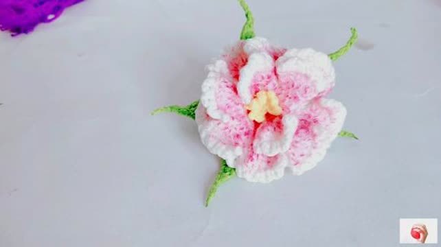 好美呀!毛线编织的牡丹花不输买的真花,一线连钩织花朵教程