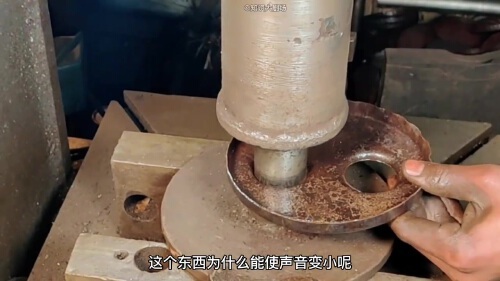 汽车消音器的内部构造是什么样的?巴铁用原始技术制造告诉你答案