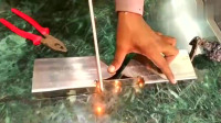 方管怎样折成90度的弧形直角呢?牛人现场展示,看一遍就可以学会