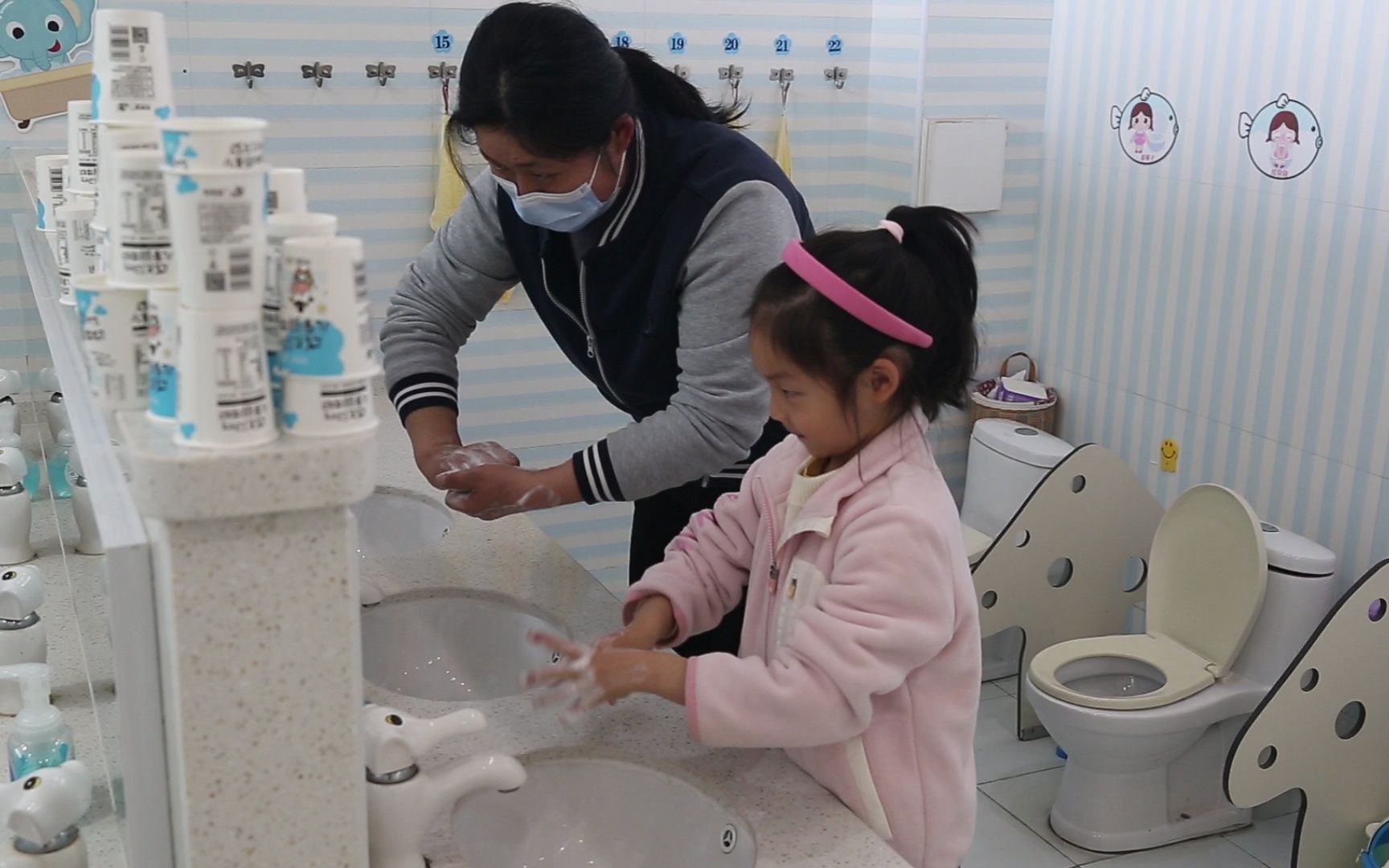 生活活动中的师幼互动2