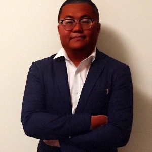 我要_个辅助搞学术 