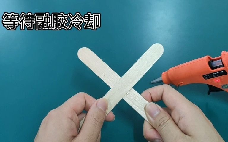 热熔胶枪的使用方法