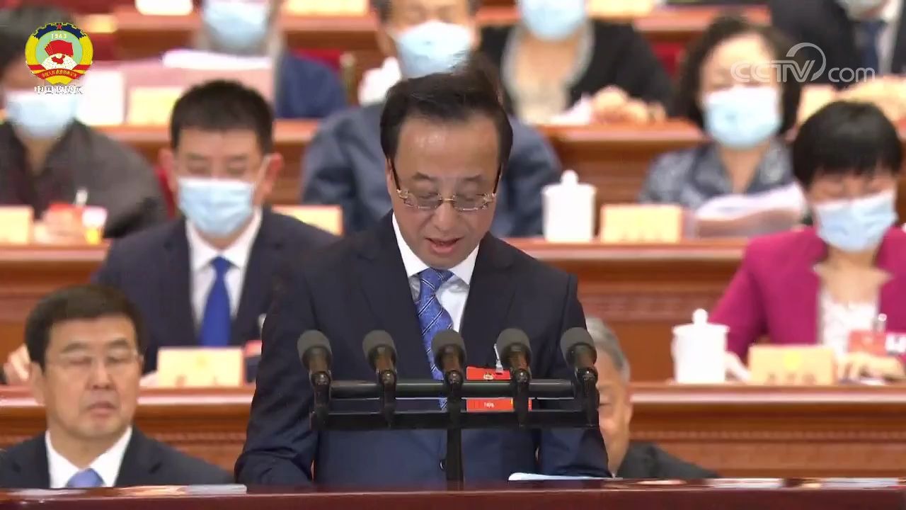 政协委员在人民大会堂自曝家人被恐吓,坚定“一国两制”制度自信...