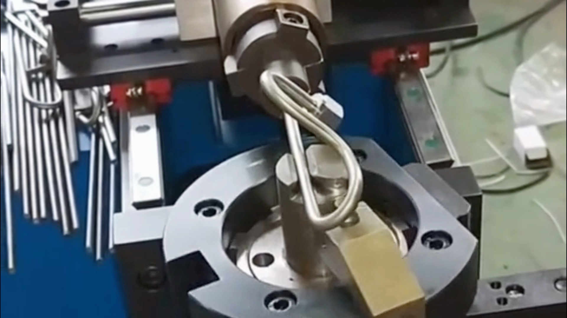 全自动弯管机,油管接头多角度弯管一次成型