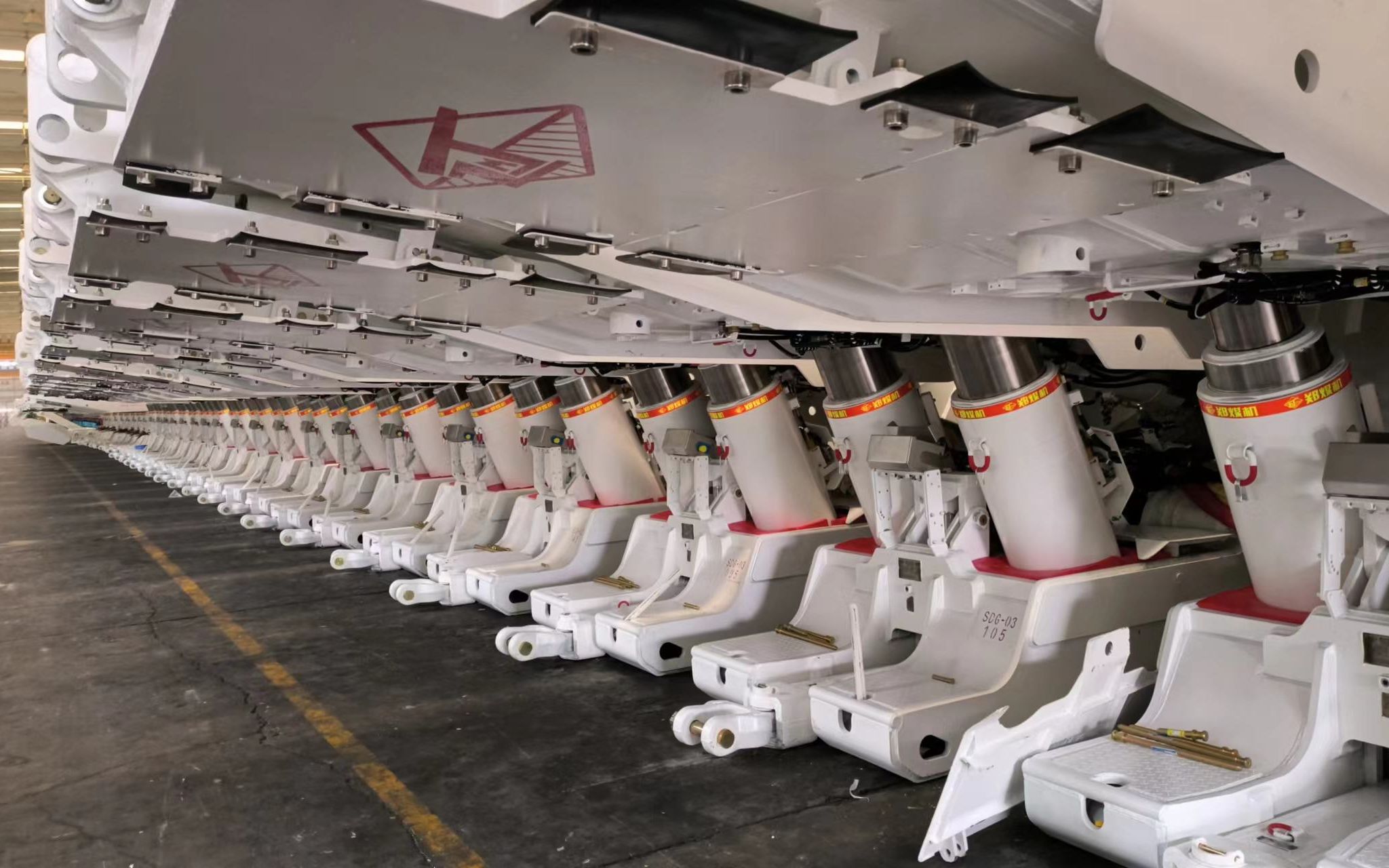 掩护式液压支架综采工作面三维演示