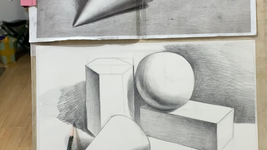 江艺画室卫老师素描入门几何形体特别详细教程详解,手法技巧运用。