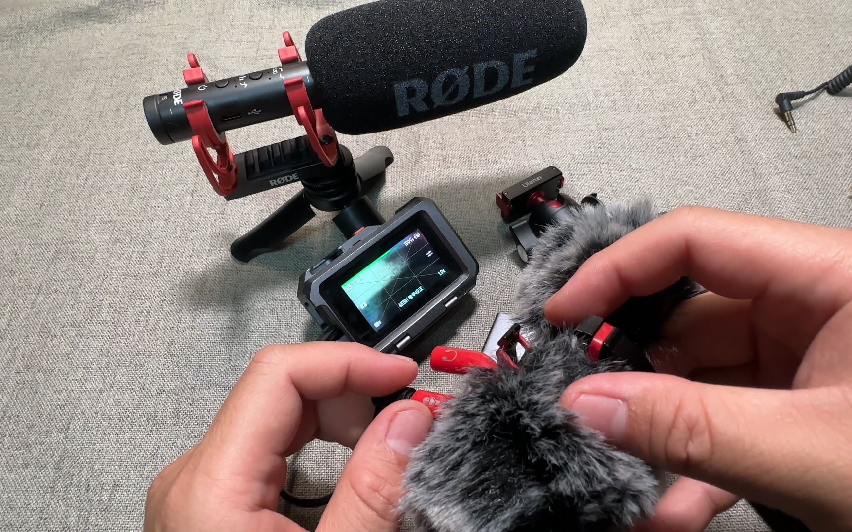 大疆Action4充电录音两不误,啥也不耽误,试一下外接麦克风