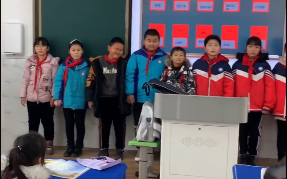 ...一个月的激烈角逐,今天终于要评选出上个月各项评比分数最多的学生