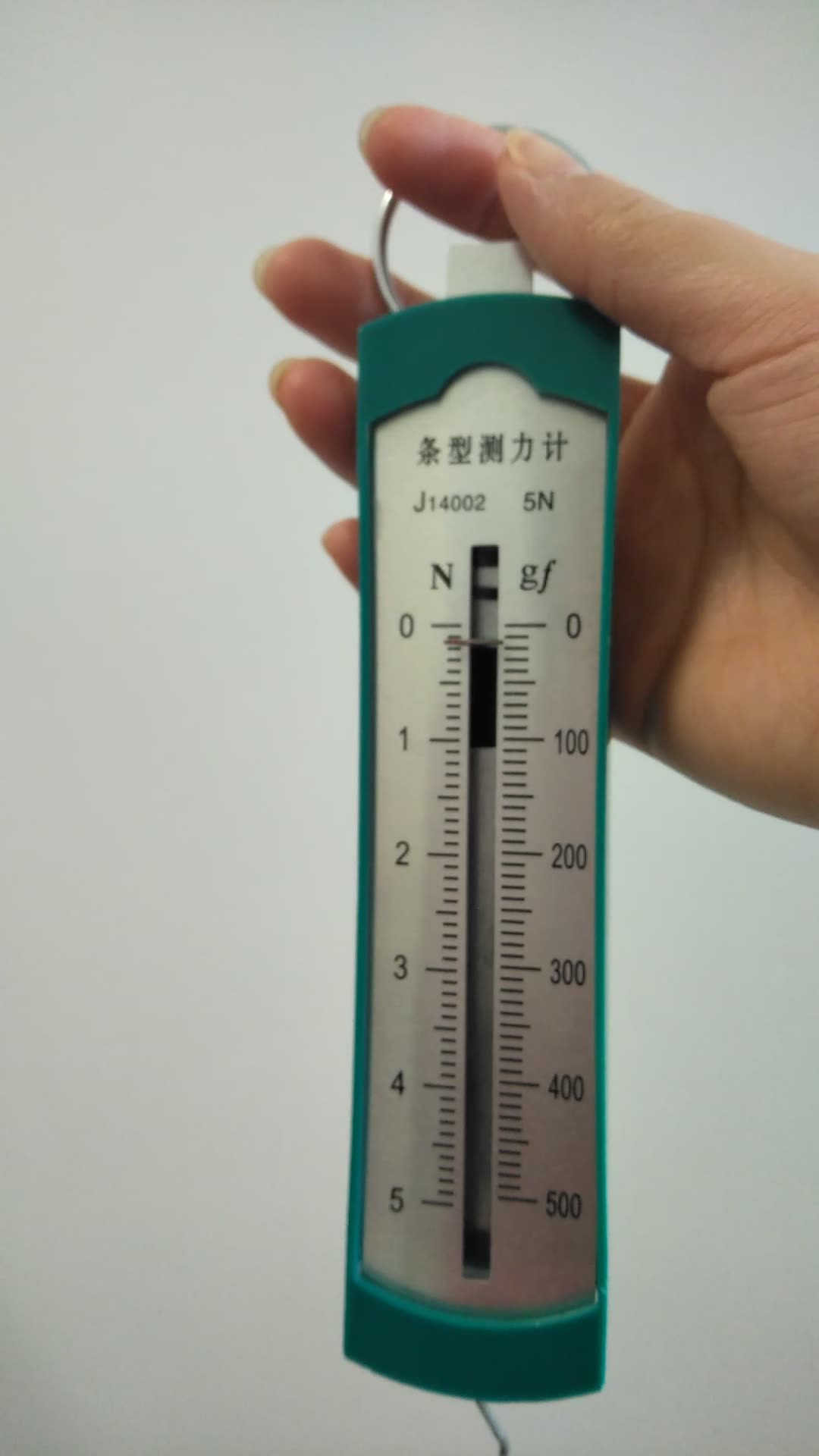 弹簧测力计倒置使用