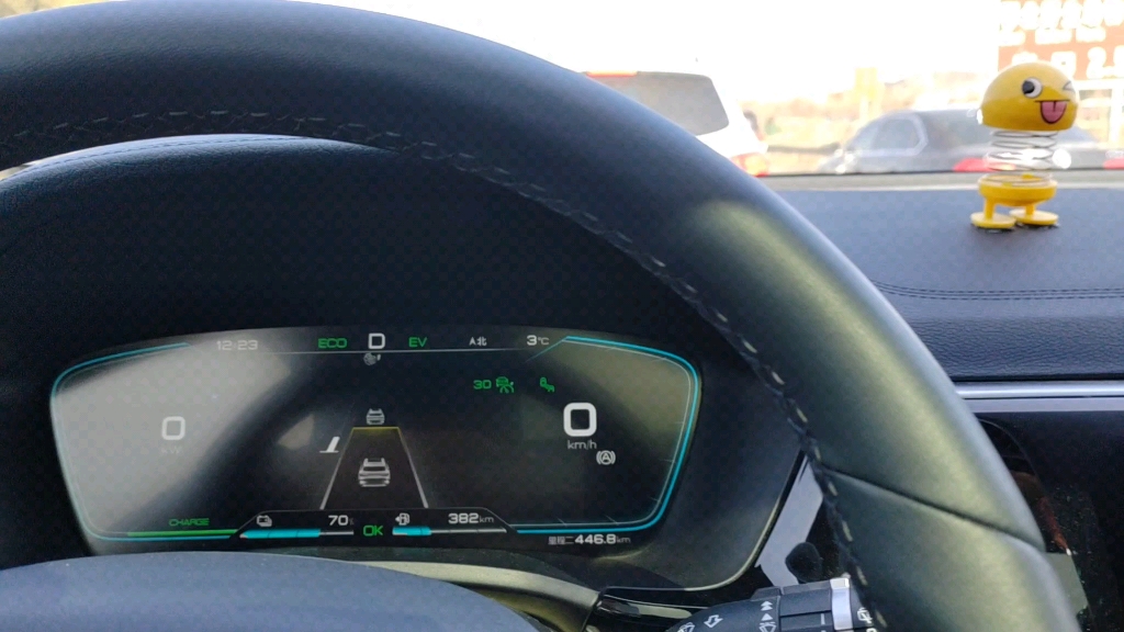 宋plusdmi首测拥堵路段自动跟车,从来没有感觉堵车这么轻松的