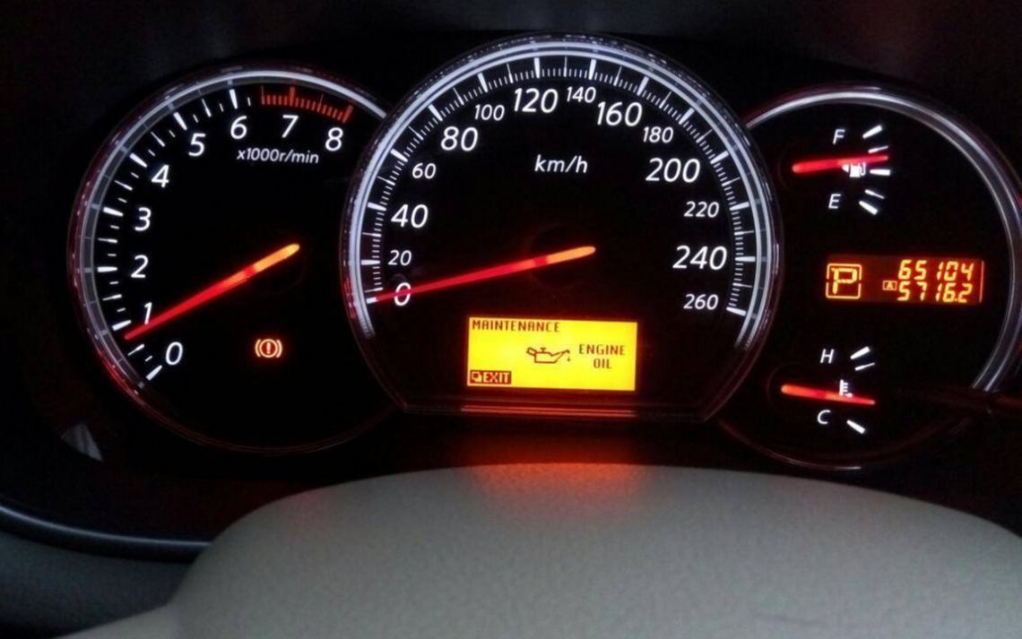 仪表盘背景灯不亮了是哪里出了问题？