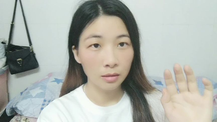 做了一个去年和今年同期的销售额对比情况,简直没法比啊,心凉凉