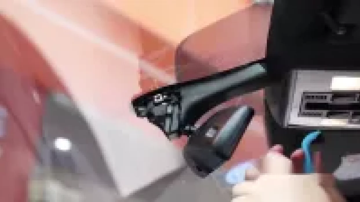 大众专用行车记录仪免走线安装教程